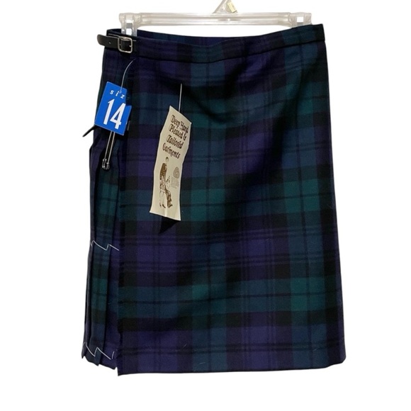 Hector Russell | Skirts | Nwt Hector Russell Kiltmaker Group Black ...